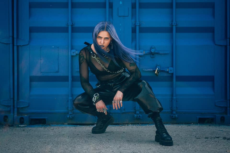 MIMI BARKS Releases New Single And Video “Back Off” | Metal Shock ...