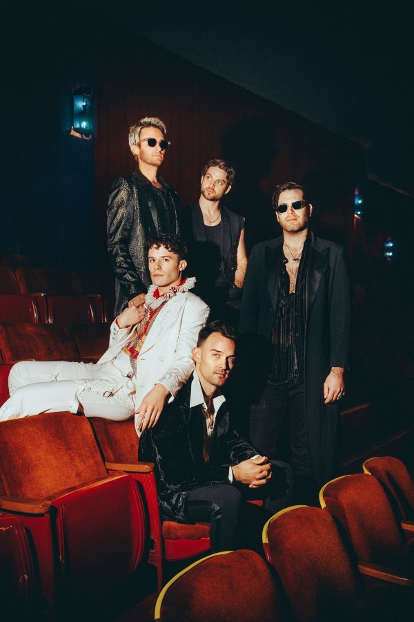 THE SCARLET OPERA to Tour with AVA MAX Across North America This Summer ...