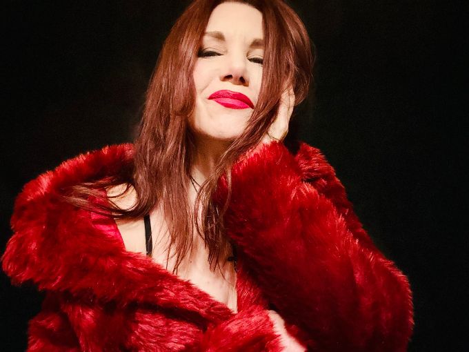 LEE AARON Says She Is at Peace today with The Moniker Metal Queen, “It ...
