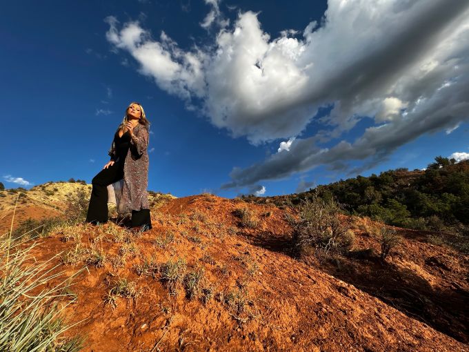 FILIPPA NÄSSIL Releases First Solo Album “American Diaries” on October ...
